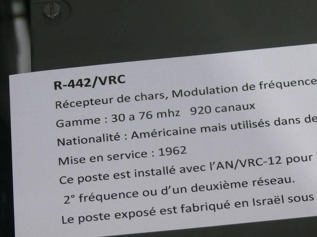 Radio Receiver R-442 VRC Saumur :Maquetland.com:: Le monde de la maquette